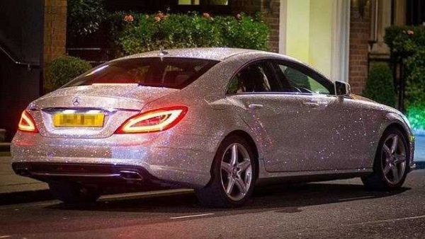 15 objetos cotidianos decoradas con strass